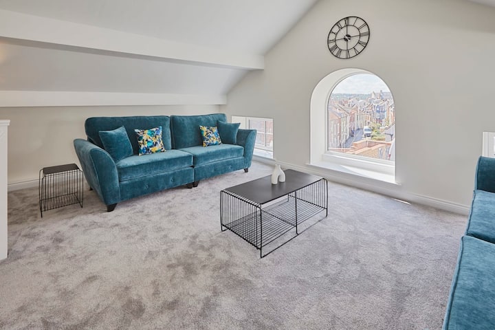 Host & Stay | 4 The Mount - Whitby