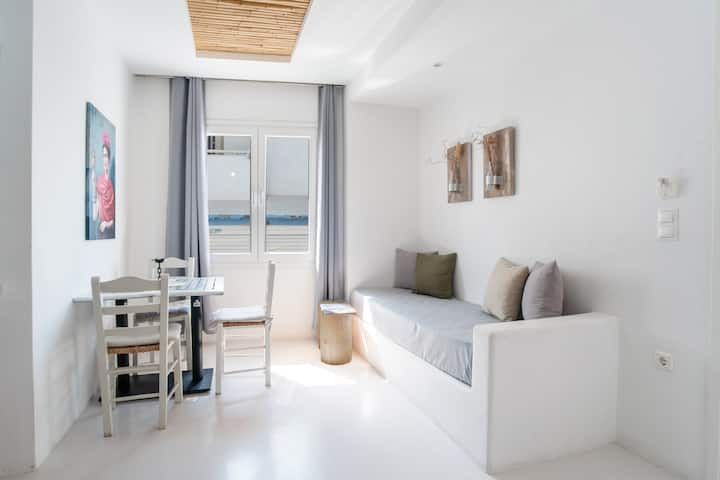 Helmos Premium Studio - Naxos
