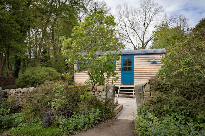 Mr Mcgregor’s Garden Shepherd's Hut/ Chatsworth - Bakewell