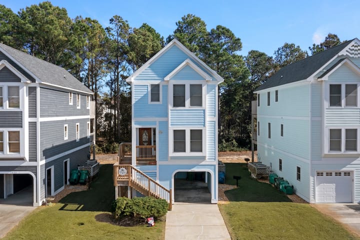 Corolla Premier: Short Walk To The Beach Through - Corolla, NC