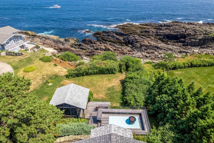 Ocean View Cliffside Retreat | 14 Guests - Ogunquit, ME