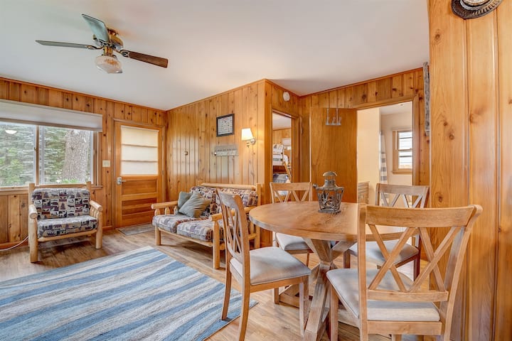 Rustic Cabin | Lakeaccess, Kayaks, Bikes, Arcades - Green Lake, WI