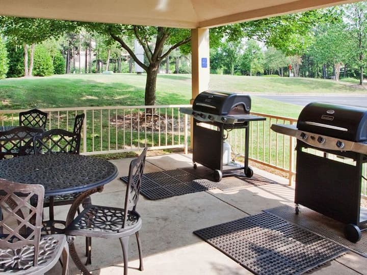 Vacation Is Calling! Near Mcdaniel Farm Park - Duluth, GA