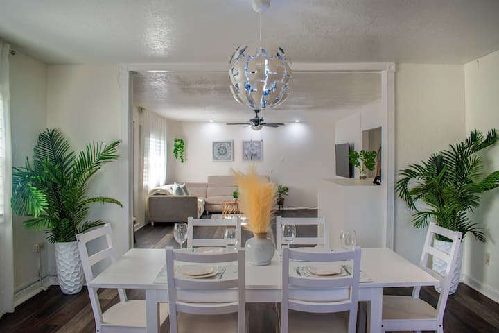 Affordable 3br Getaway|10 Min To Beach Pool|21 - Clearwater, FL
