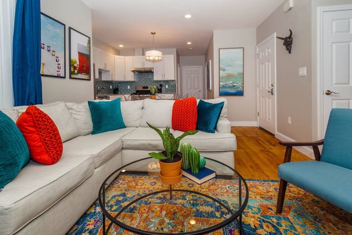 Charming Boston Home | Near T - Quincy