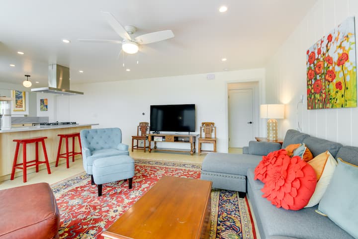 Pet-friendly El Cerrito Home: Deck, Sauna & Views! - Berkeley, CA