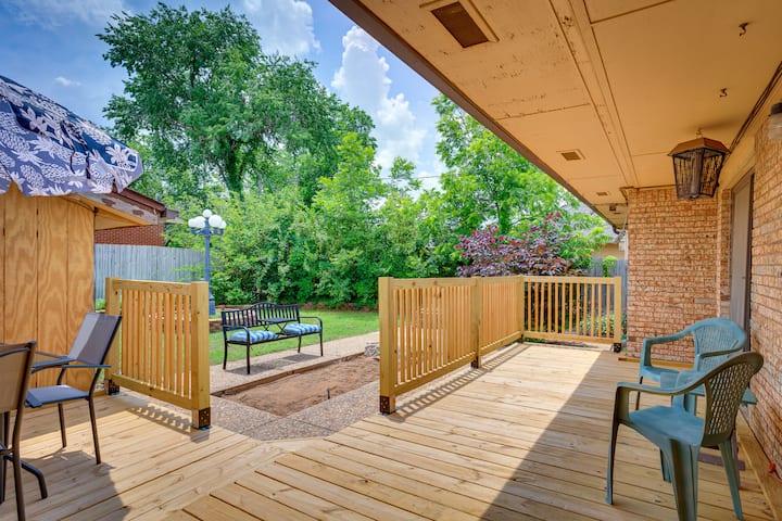 Lawton Home W/ Deck, Near Casinos + Museums! - Lawton