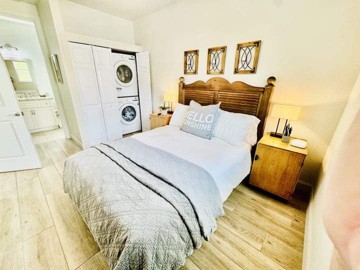 Remote Worker Friendly•pets Welcome•bike Or Walk - Sarasota, FL