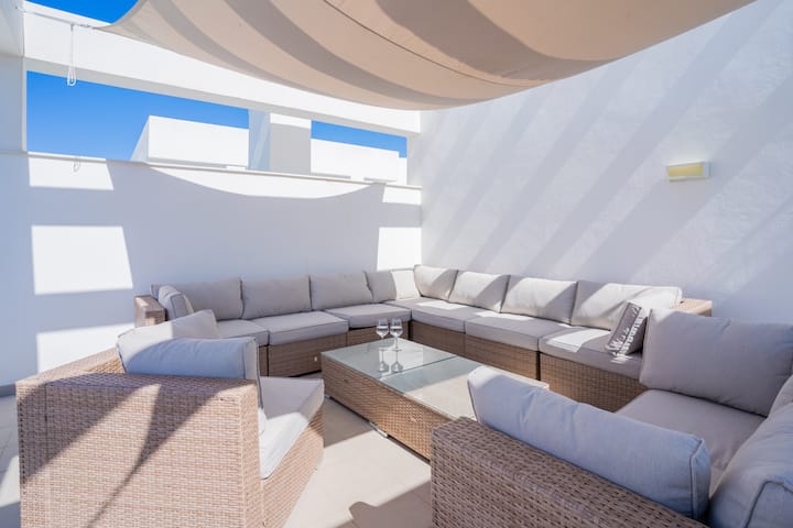 Central Apartment With Big Roof Terrace - Estepona