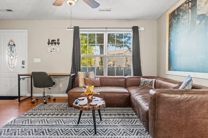 Comfortable Stay | Private Hot Tub W Arcade! - Sevierville