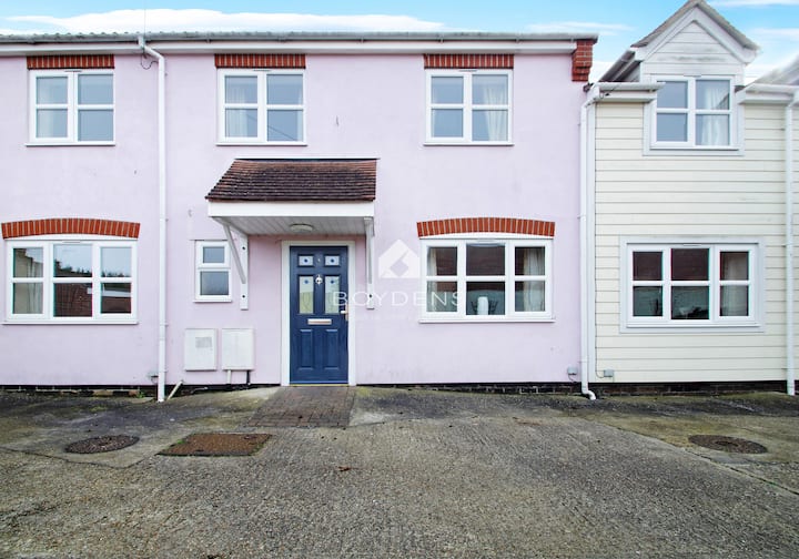 5 Ratcliff Mews - Frinton-on-Sea