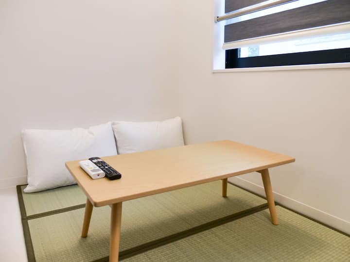 2023 Open/shinjuku Okubo/5min 2 Jr/premium Capsule - Shinjuku Station