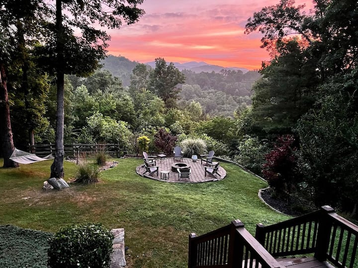 5 Star Cabin! - Pool Table-pinball- Hot Tub - Mineral Bluff, GA