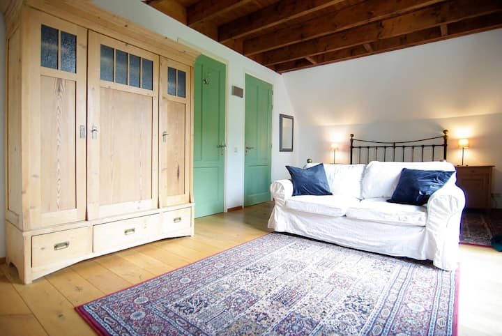 Tranquil Wooden House With Free Parking - Amsterdam