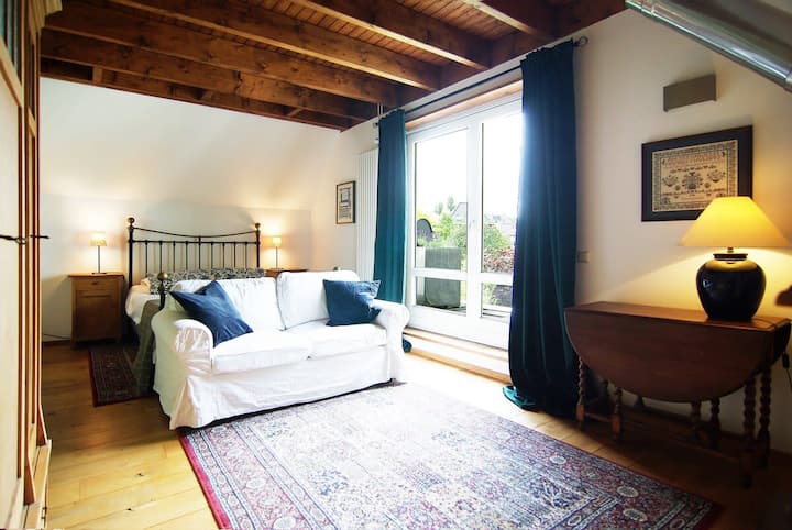 Tranquil Wooden House With Free Parking - Amsterdam