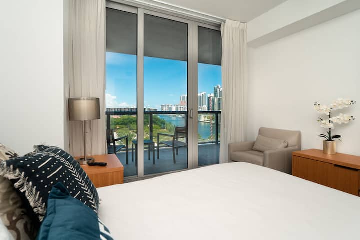 Condo@beachwalkresort Amazing North Views 6 Floor - Hallandale, FL