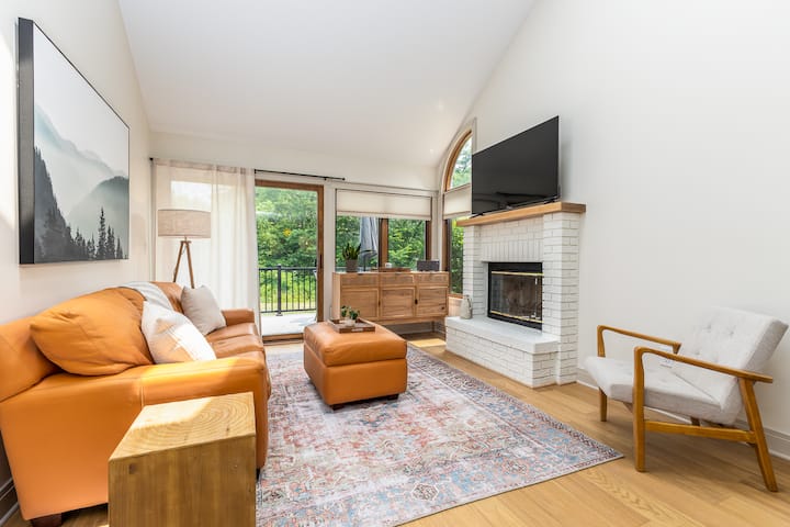 Valleywood Vibe - Modern 2br - Fireplace, Patio, I - Galena, IL