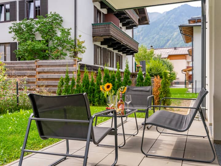 Bel Appartement En Centre Ville Avec Jardin - Kaprun
