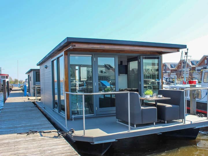 Bateau Avec Vue Sur Le Lac Et Climatisation - Uitgeest