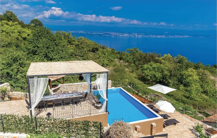 Lovely Home In Moscenicka Draga - Mošćenička Draga