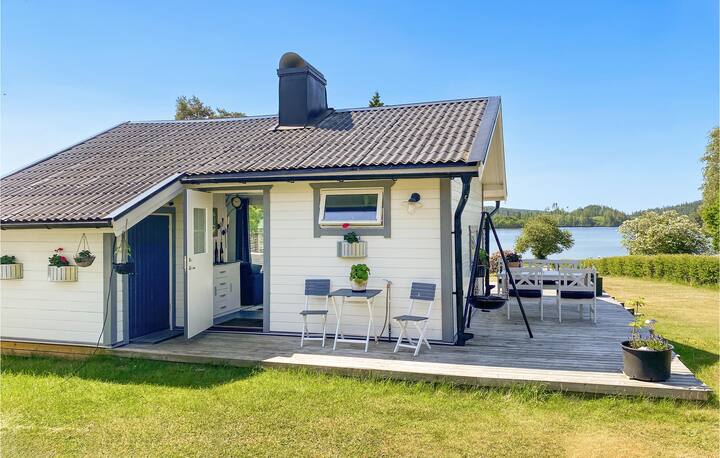 Cozy Home In Sexdrega With Lake View - Götene