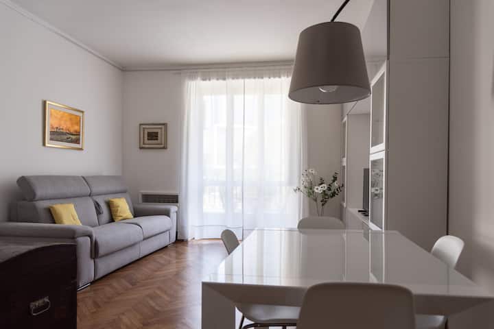 Youhosty - De Cristoforis12 Bis - Milan