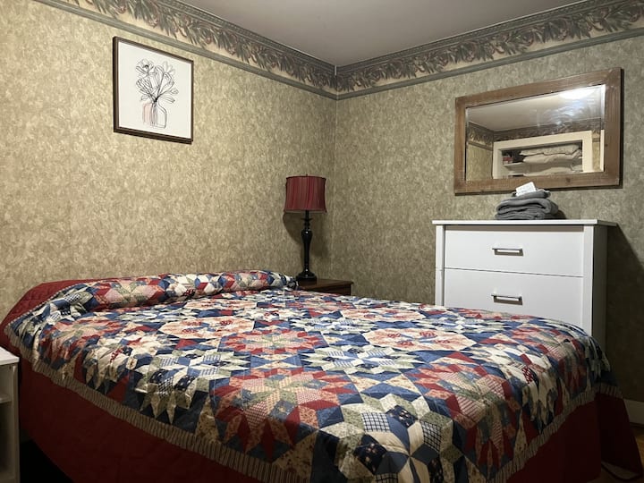 Cheerful 1 Bedroom Apt By Uhs, Guthrie, Bu - Binghamton University, Binghamton
