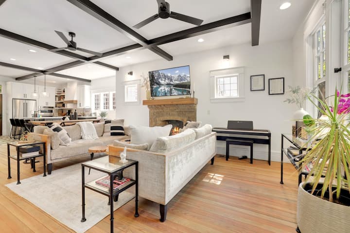 Tovey House - Walk To Downtown And Campus - Fayetteville, AR