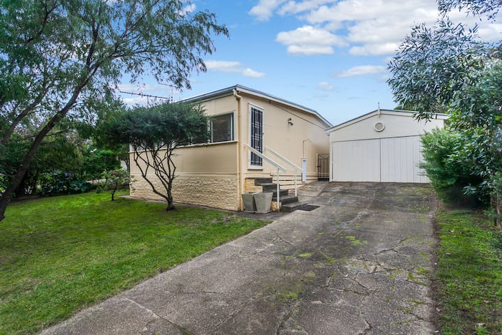 Cute As A Button Beach Cottage - Aireys Inlet