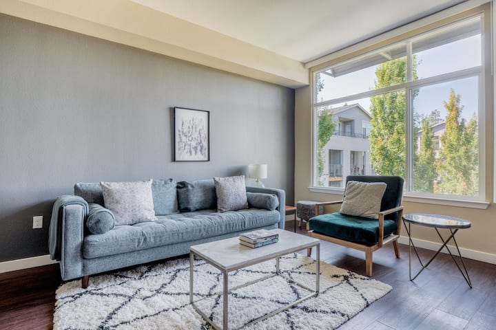 Blueground | Mountain View, Garden & Pool, Nr Food - Los Altos, CA