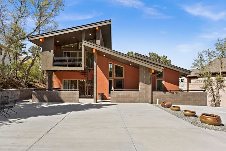 Modern Mountain Escape - Hottub Near Broadmoor+zoo - Colorado Springs, CO