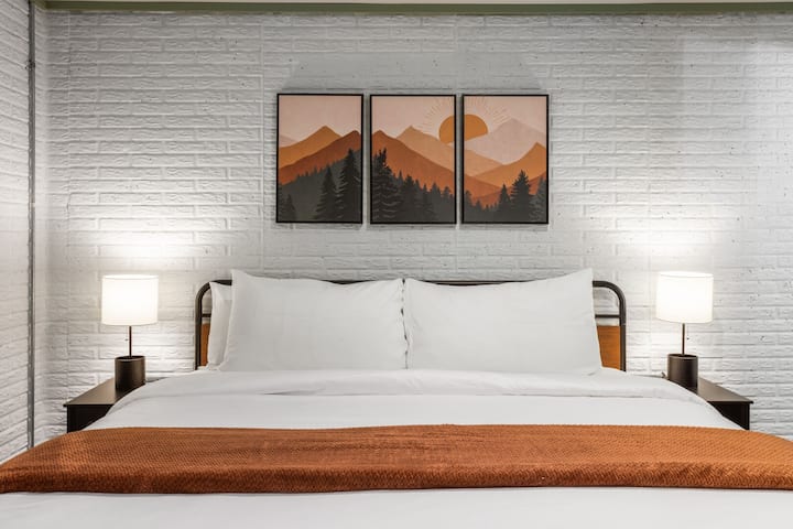 New Remodeled Townhome West Yellowstone-otters Den - West Yellowstone