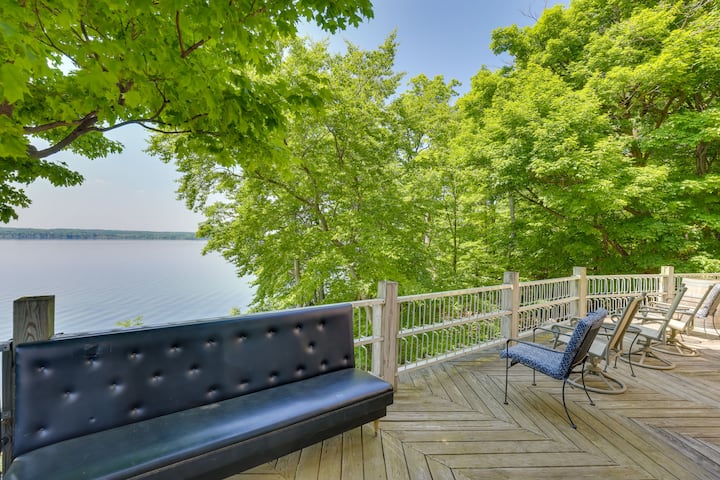 'Locke’s Glen' - Lakefront Geneva Getaway W/ Dock! - Geneva, NY