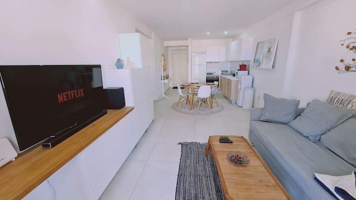 Stay:kallucci's Maison De La Mer|walk To The Beach - Larnaca