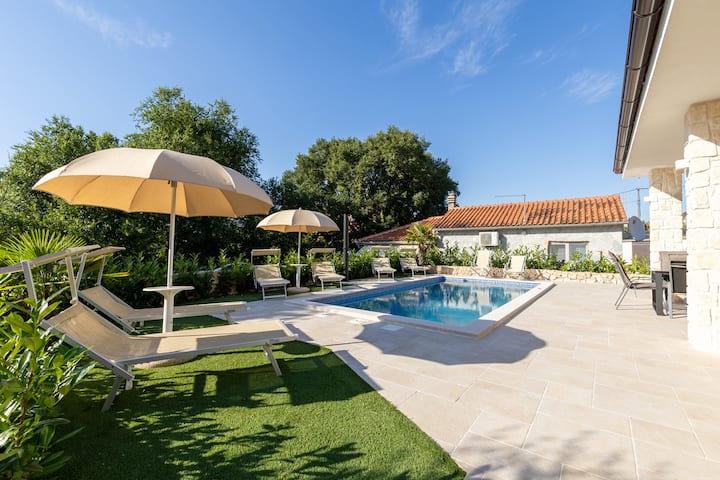 Villa Laura In Malinska - Krk