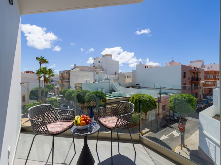 Triton By Canariasgetaway - Gran Canaria Airport (LPA)