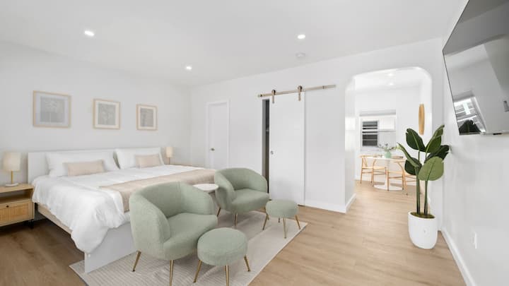 Beach Life - Studio Near The Beach And Dt- Parking - Lake Worth, FL