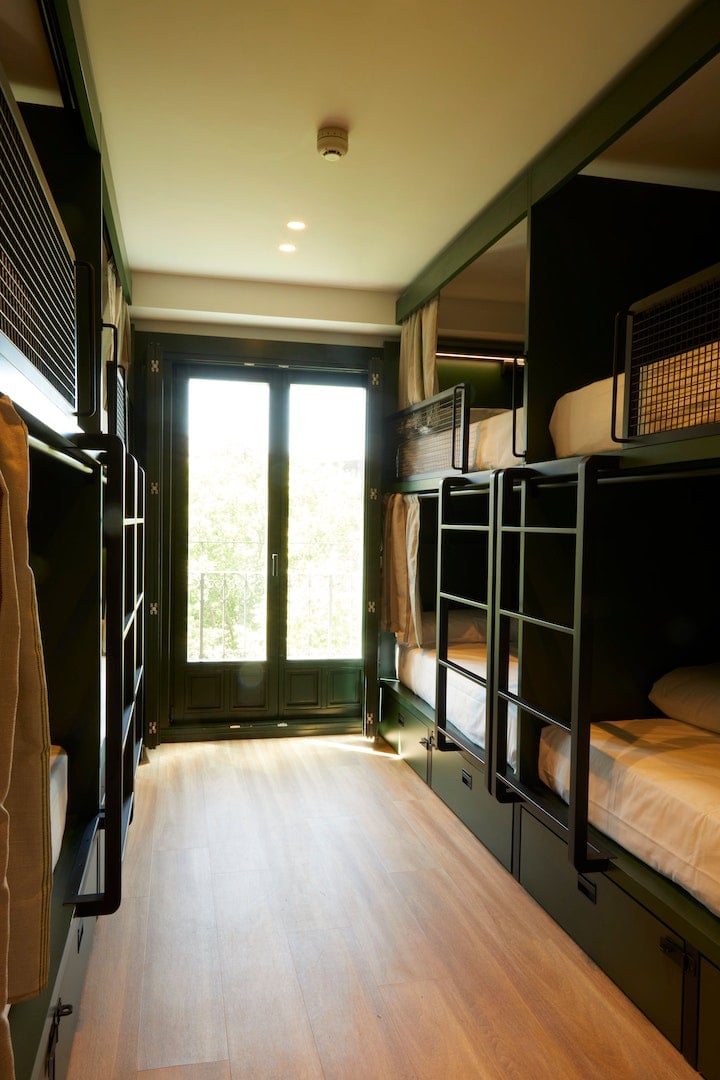 8-bed Circus Dorm - Madrid