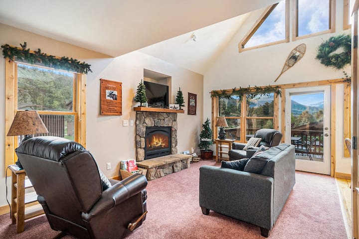 Solitude Eagle #6 - Mountain Condo With Fireplace - Estes Park, CO