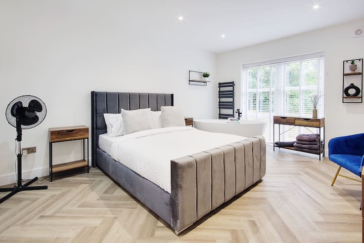 Ground Floor Luxury Suite Close To Beach - Sandbanks