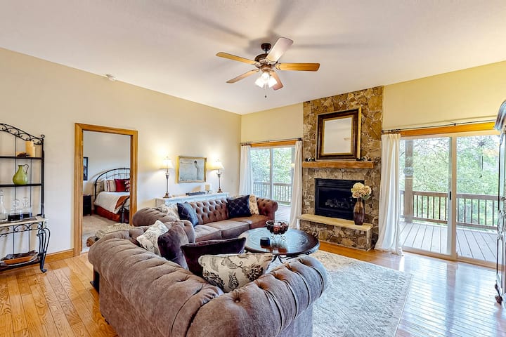 3br Mountain View Condo W/ Great Resort Amenities - Cherokee, NC