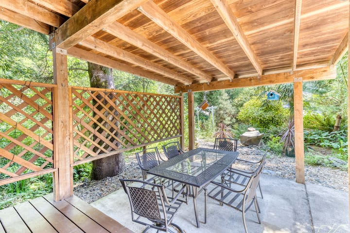 Cozy One Bedroom Home, W/bbq, Patio - Rockaway Beach, OR