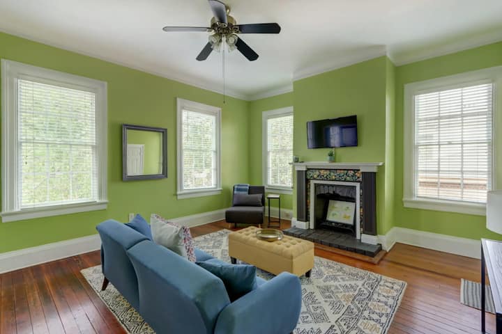Eclectic Abode, Funky | Fun | Dog-friendly! - Savannah, GA