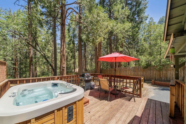 Cozy Cottage, On The Creek W/ Hot Tub! - Mount San Jacinto State Park, Idyllwild-Pine Cove