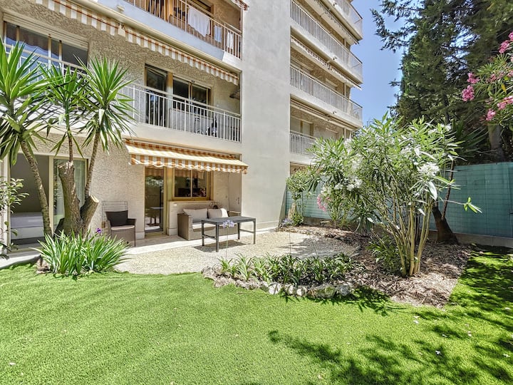 003 Helena Garden City Trip - Marineland - Antibes