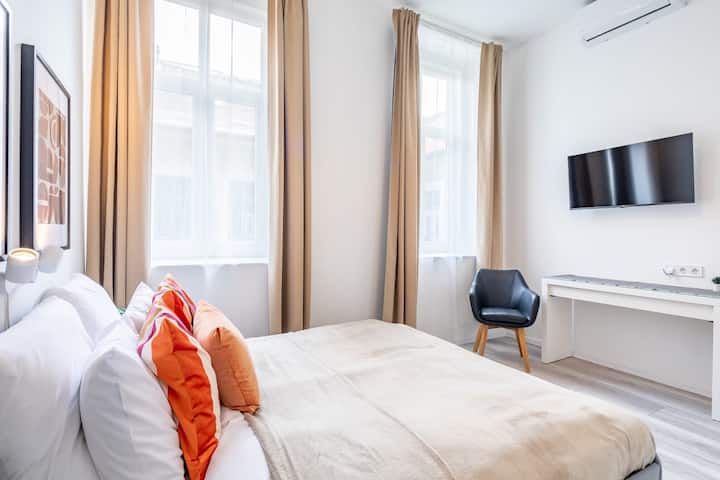 Very Central - New - Quiet Sleep - Budapest