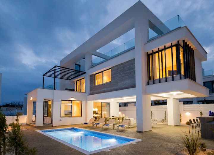 Villa Amazonia - Large Private Pool - Protaras
