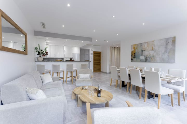 38 Meynadier 4p - Pégomas