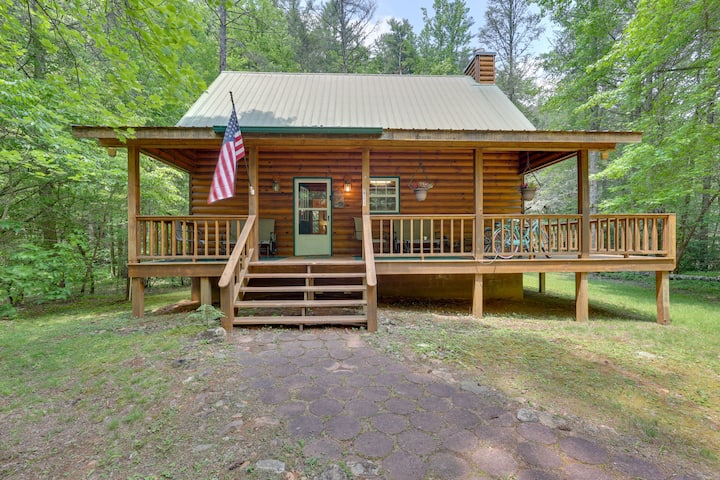 Secluded Cross Creek Cabin W/ Deck & Fire Pit! - Smithgall Woods State Park, Helen