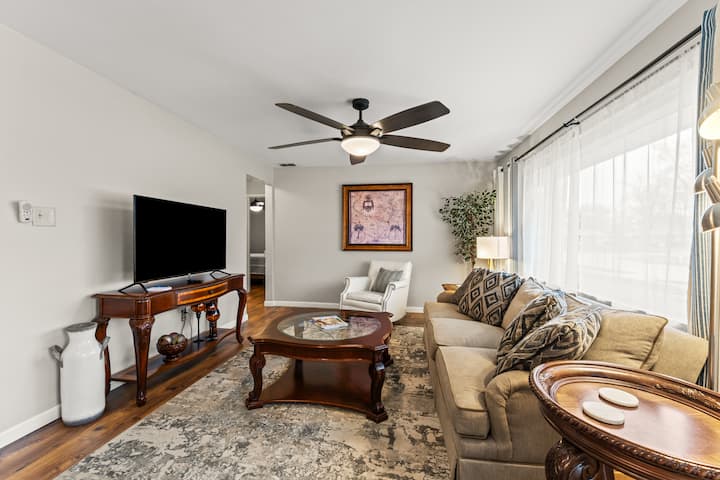 Close To The Greene, Escape Kalm Retreat - Beavercreek, OH